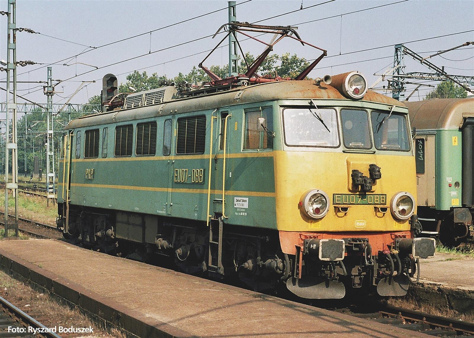 PIKO 96388 E-Lok EU06 Ep. IV PKP, 187,90